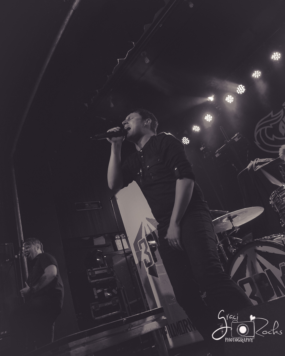 3 Pill Morning – Riplee & Jeff – July 2016 | gracirocks.com!